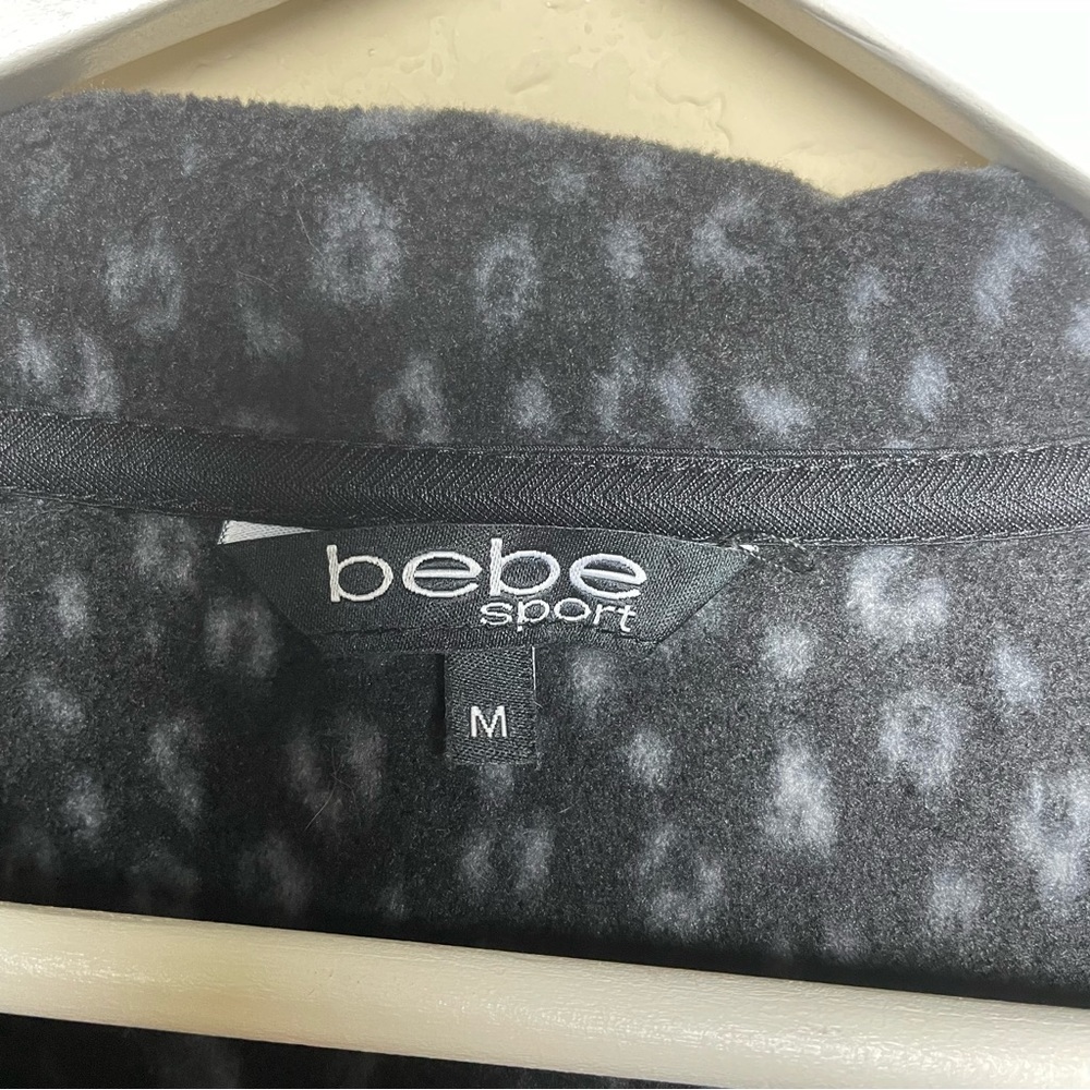 Bebe Sport Logo Black And Gray Leopard Print Quarter … - Gem